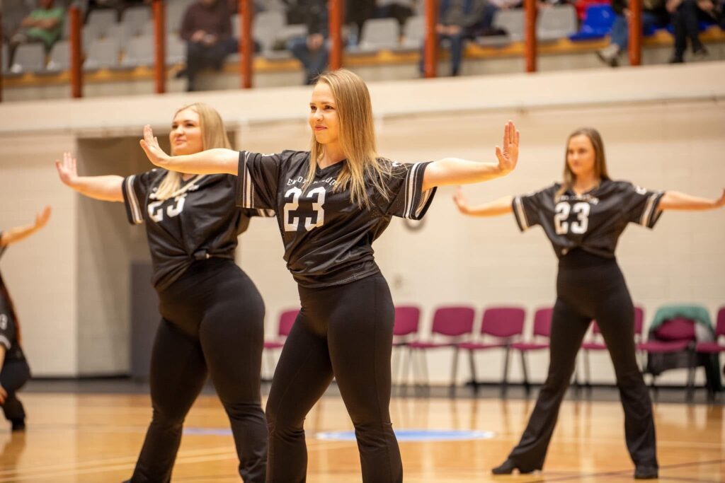 Showtants 25+ - Spotlight Dance Studio